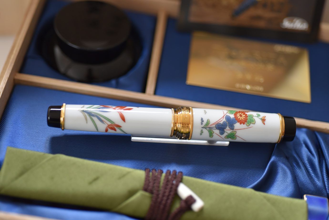 Sailor Special Edition Arita Porcelain Koransha Flower fountain pen ...