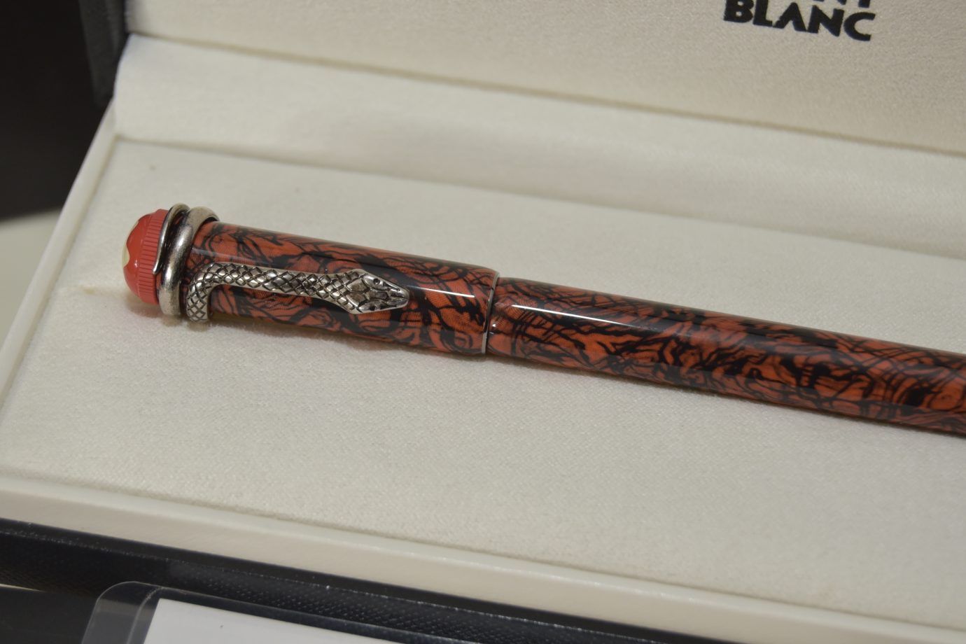 Montblanc Heritage 'Rouge et Noir' Especial Edition Serpent Marble ...