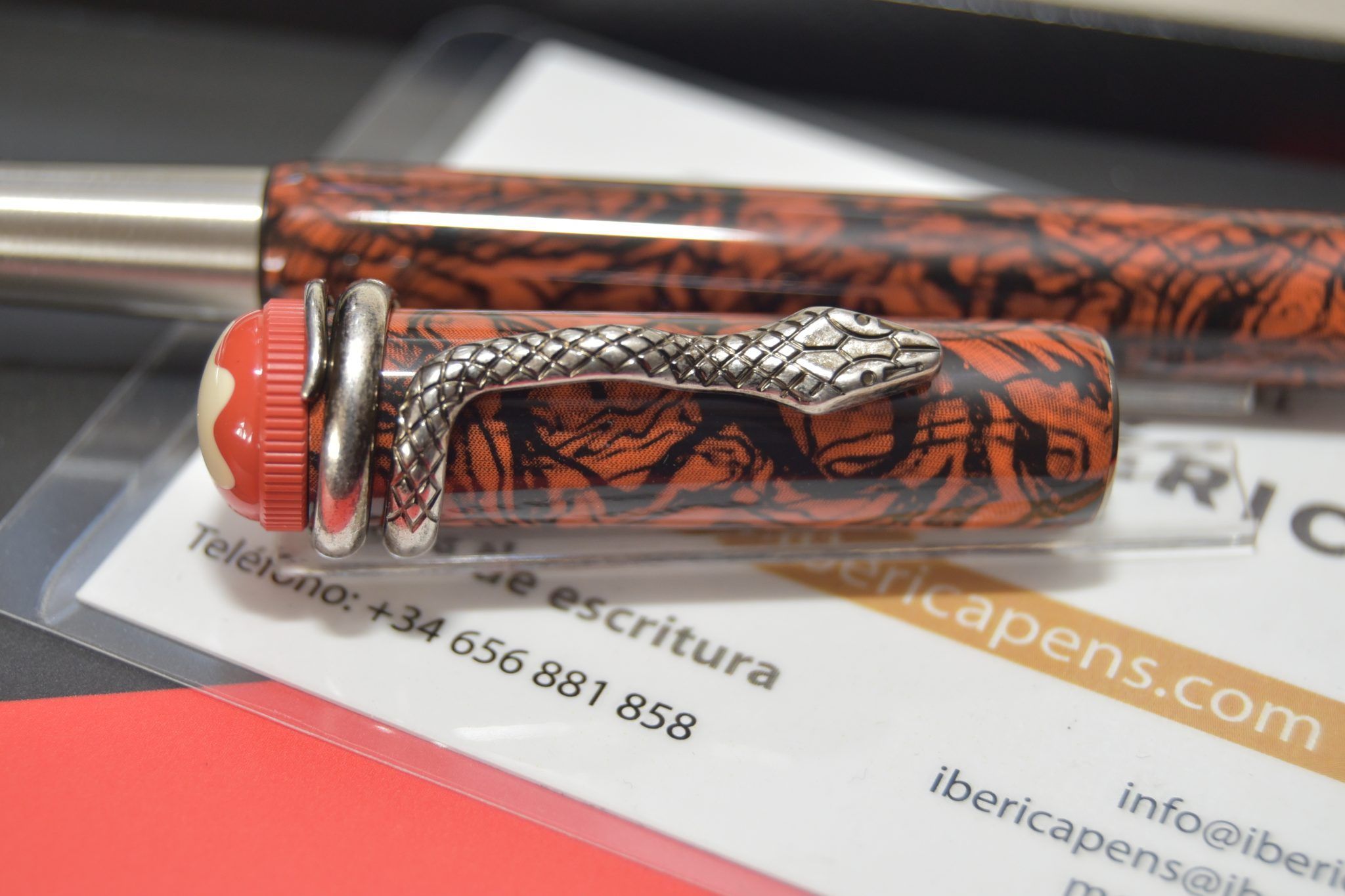 Montblanc Heritage 'Rouge et Noir' Edición Especial Serpent Marble ...
