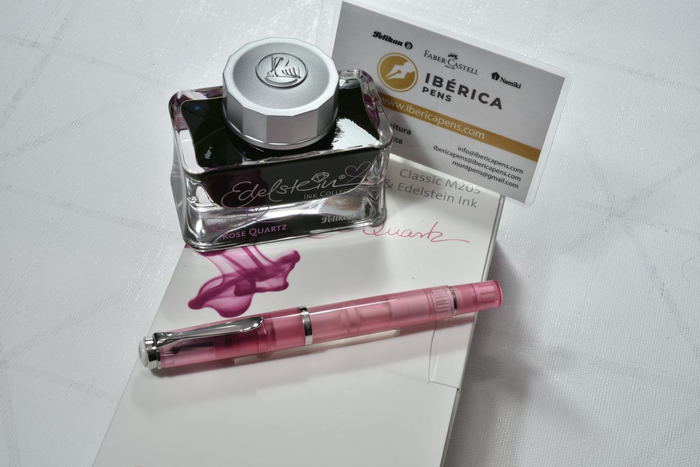 Pelikan Classic 200 Rose-Quartz-Passion Fountain pen + ink of the year ...