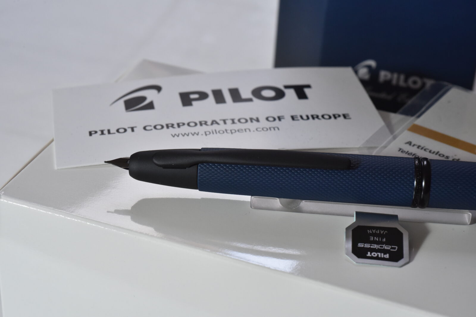 Pilot Capless 2025 Midnight LE | Retráctil 18K Numerada